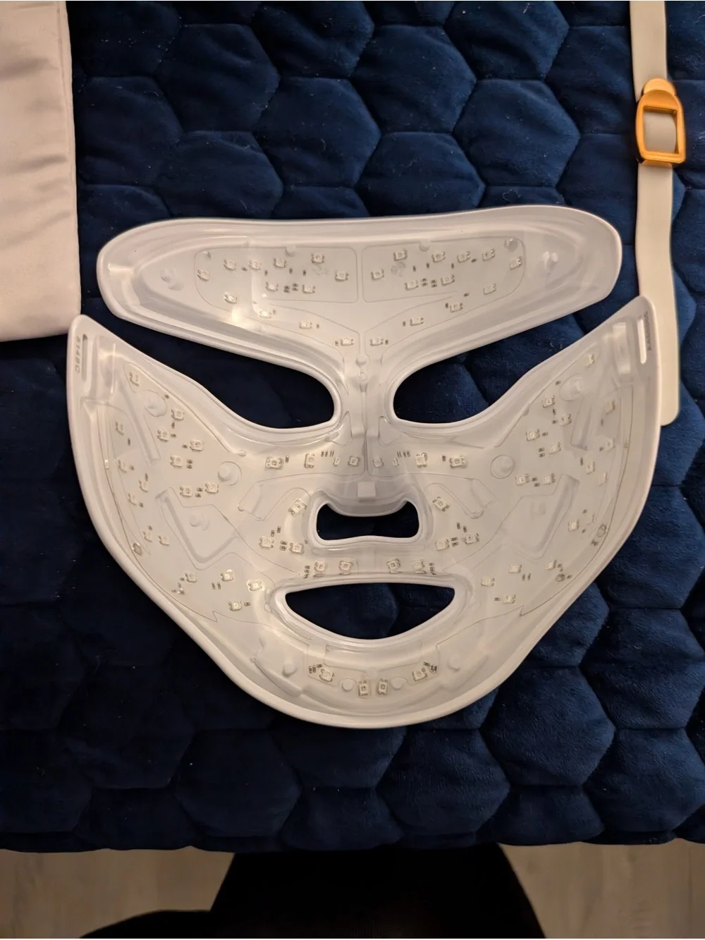 Dr Dennis Gross | Skincare | Spectralite Faceware Pro Led Mask White ...